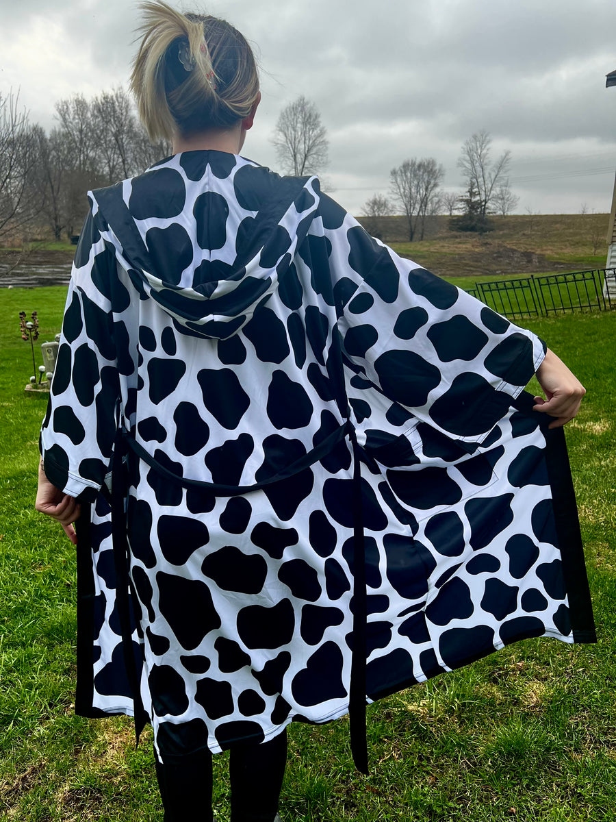 Completely Bonkers - Moo Hooded Robe – Ground Score