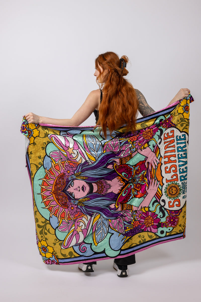 Ellie Paisley - 2024 Official Sol Shine Fairy Tapestry (LE 50) – Ground ...