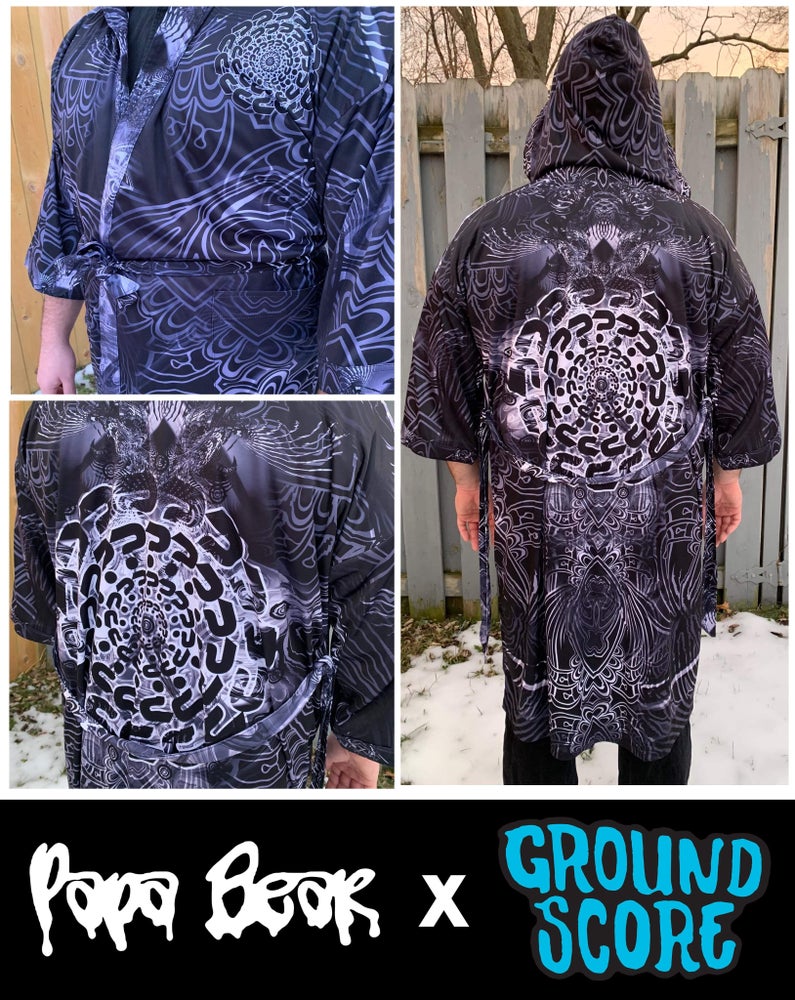 Papa Bear - Monochrome Dreams Hooded Robe – Ground Score